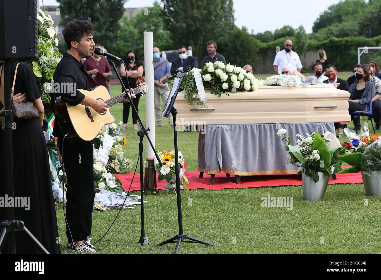 Cantante funeral hi-res stock photography and images - Alamy