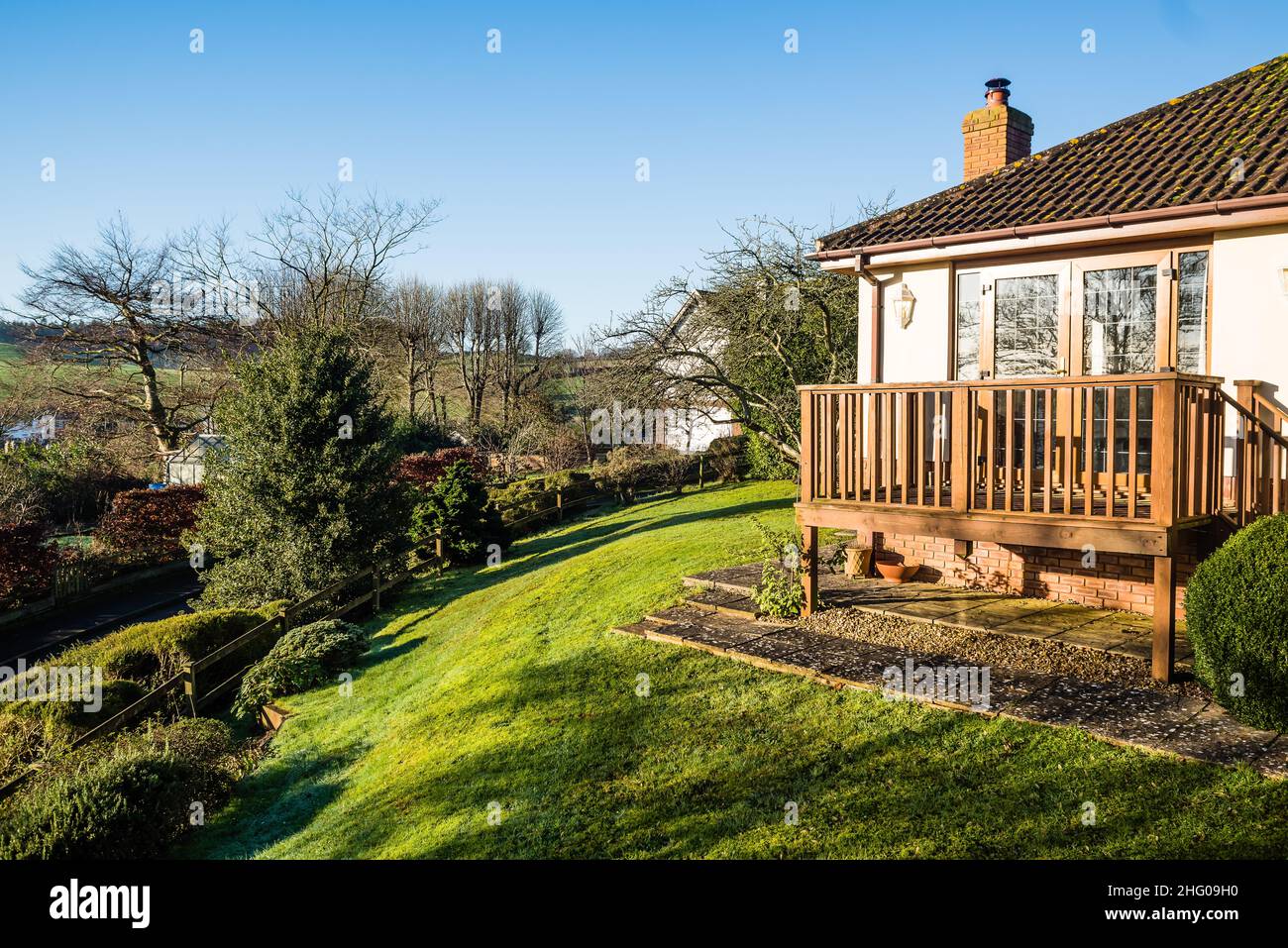 Low sun in the garden hi-res stock photography and images - Alamy