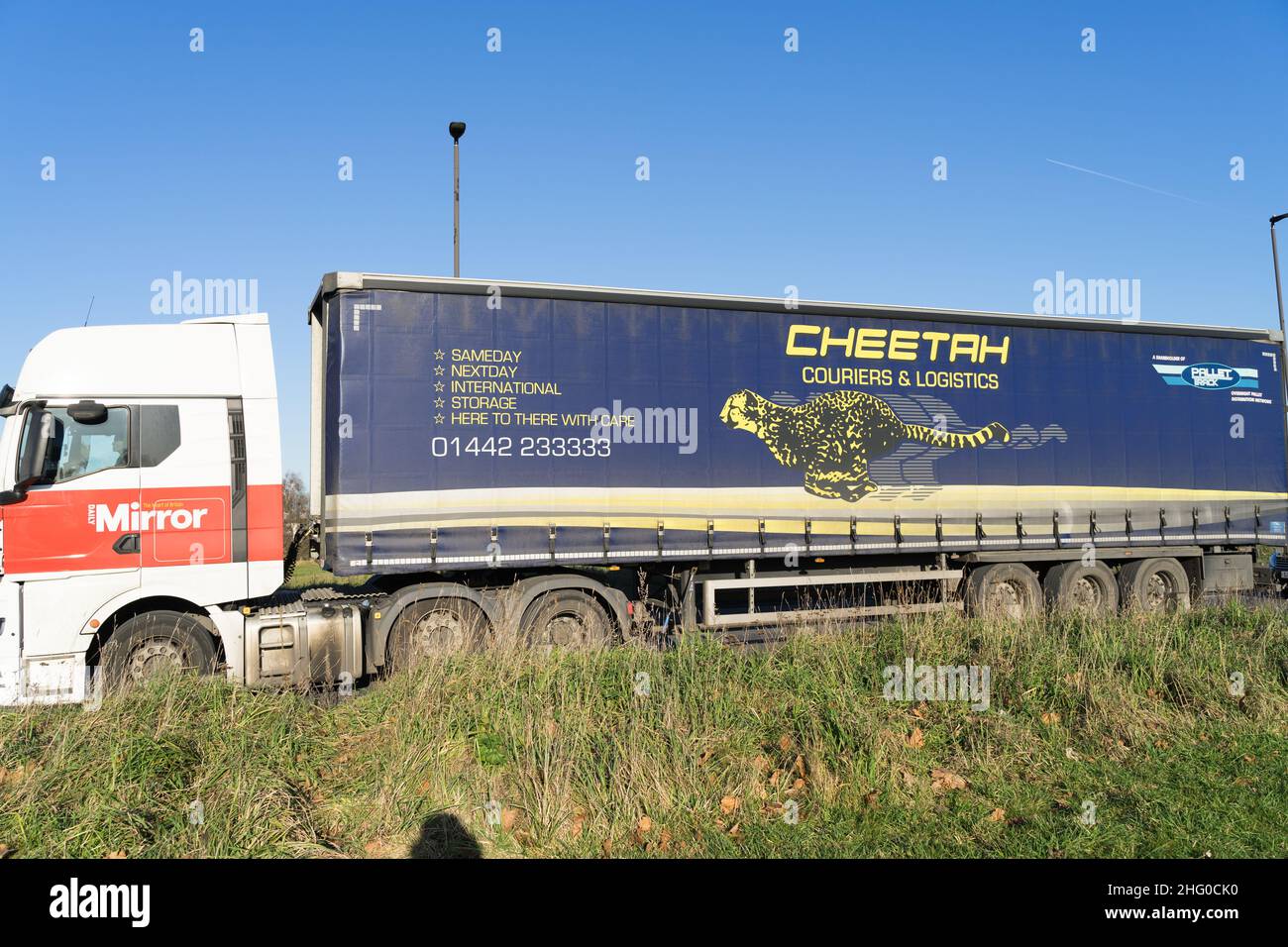 side view of CHEETAH Courier logistics Lorry on Shooters Hill road ...