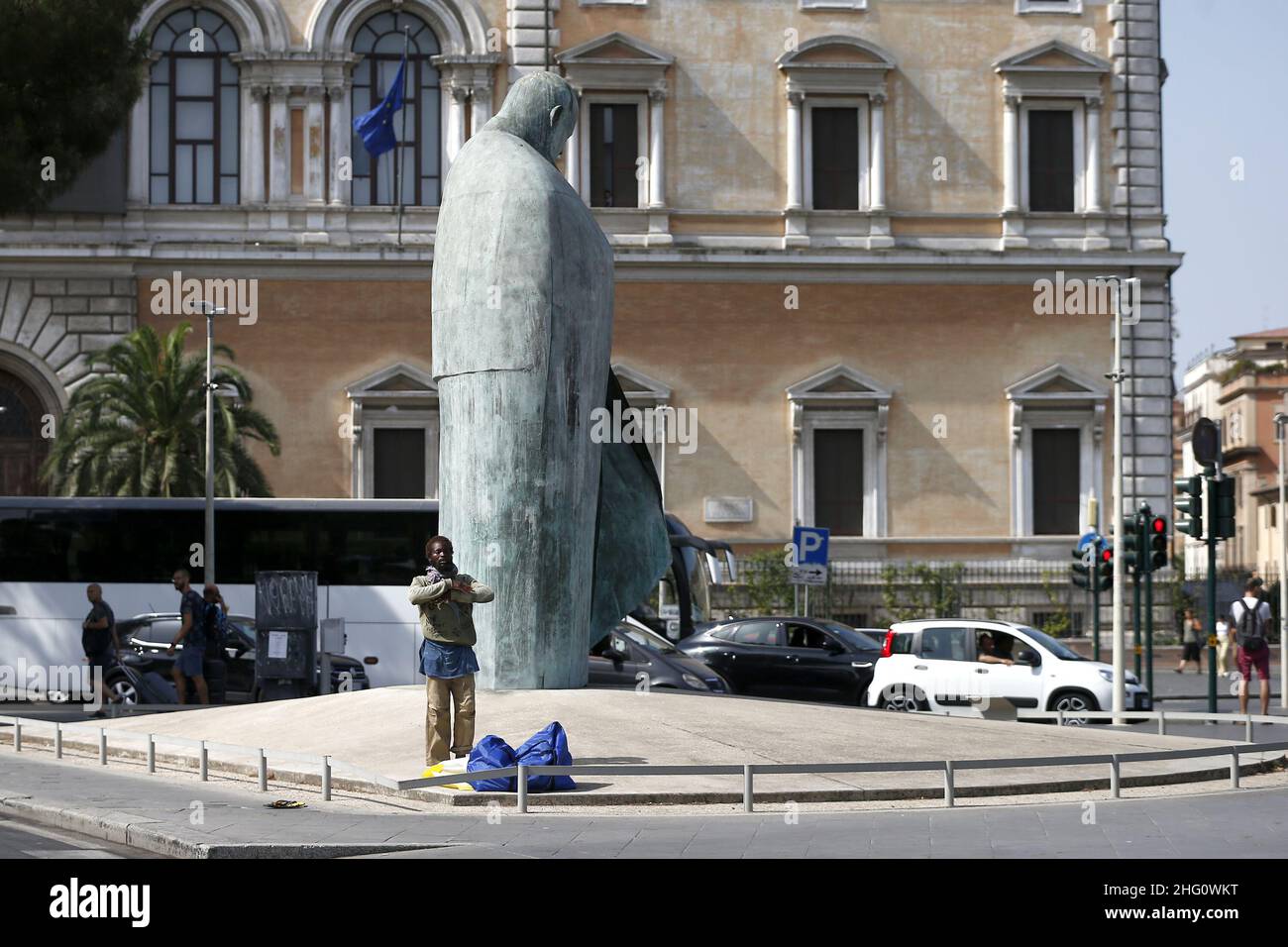 Facing mecca hi-res stock photography and images - Alamy