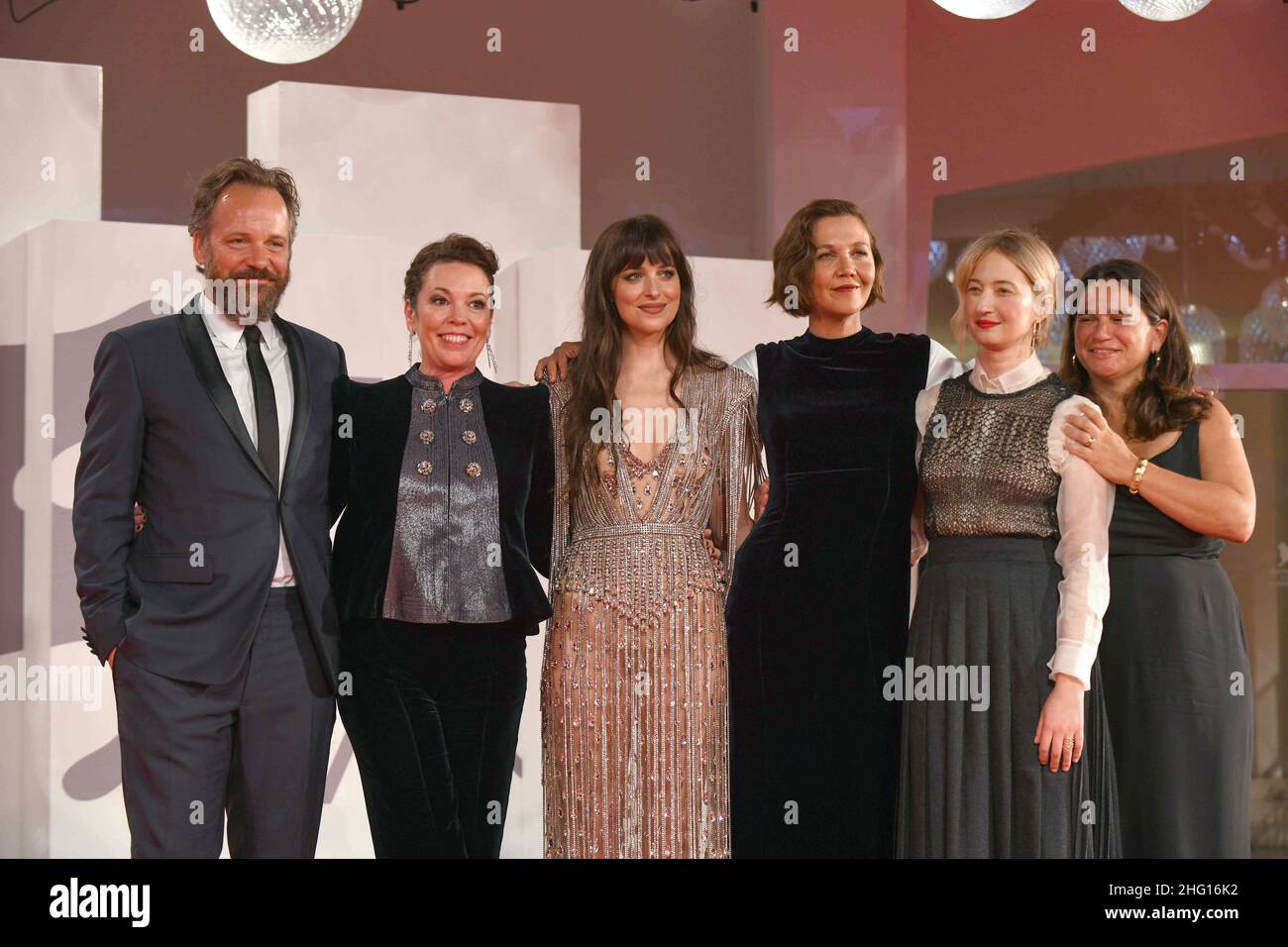Film the lost daughter 2021 hi-res stock photography and images - Alamy