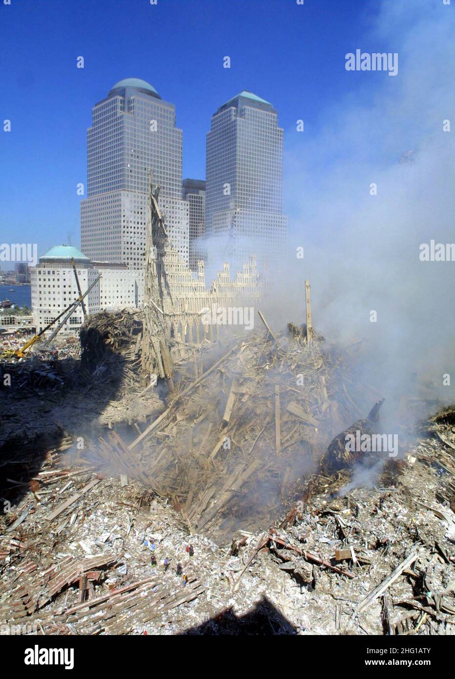 13-09-2001 NEW YORK ESTERI NELLA FOTO: LO SKYLINE DI NEW YORK DOPO L ...