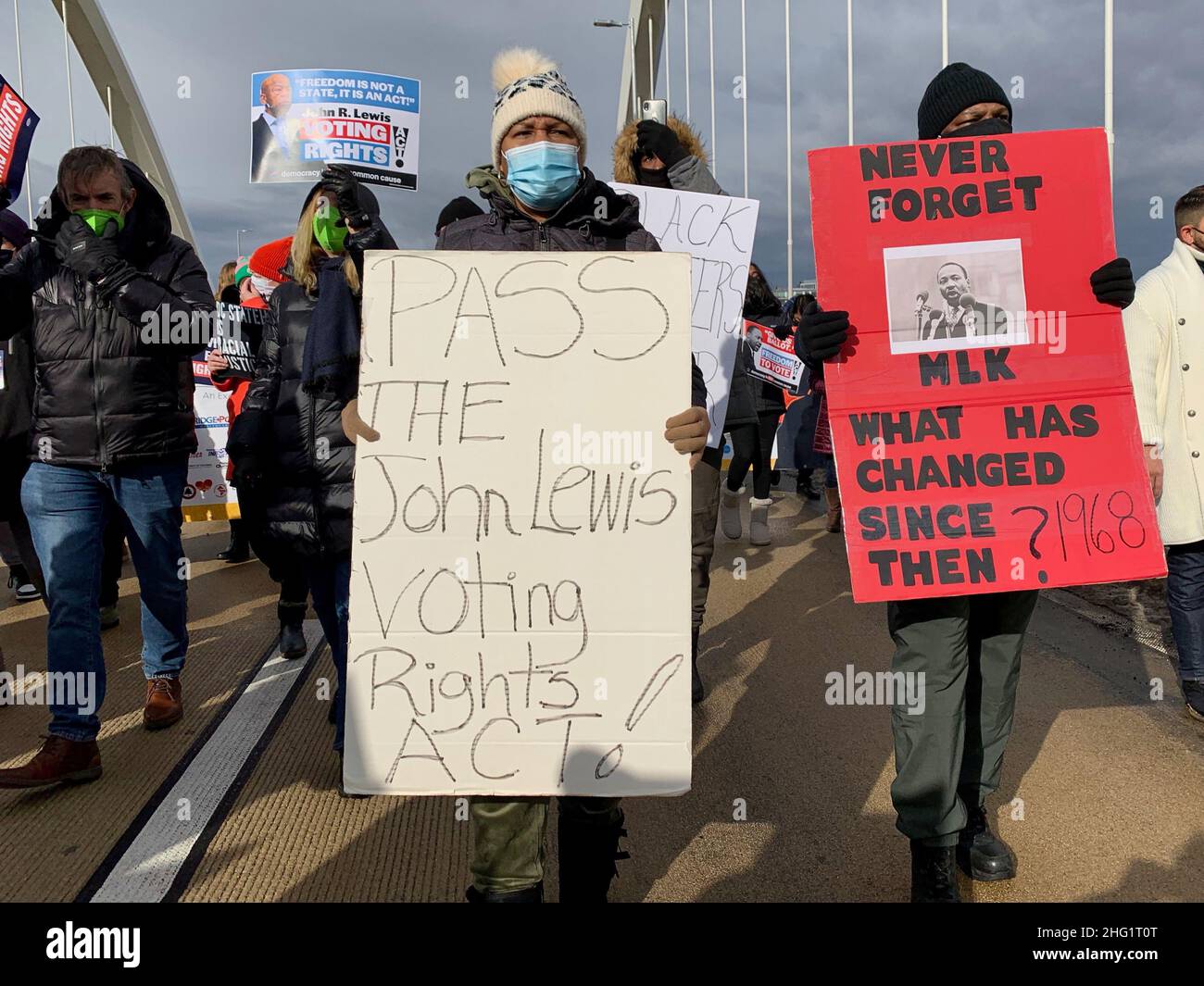 John lewis martin luther king bridge hi-res stock photography and ...