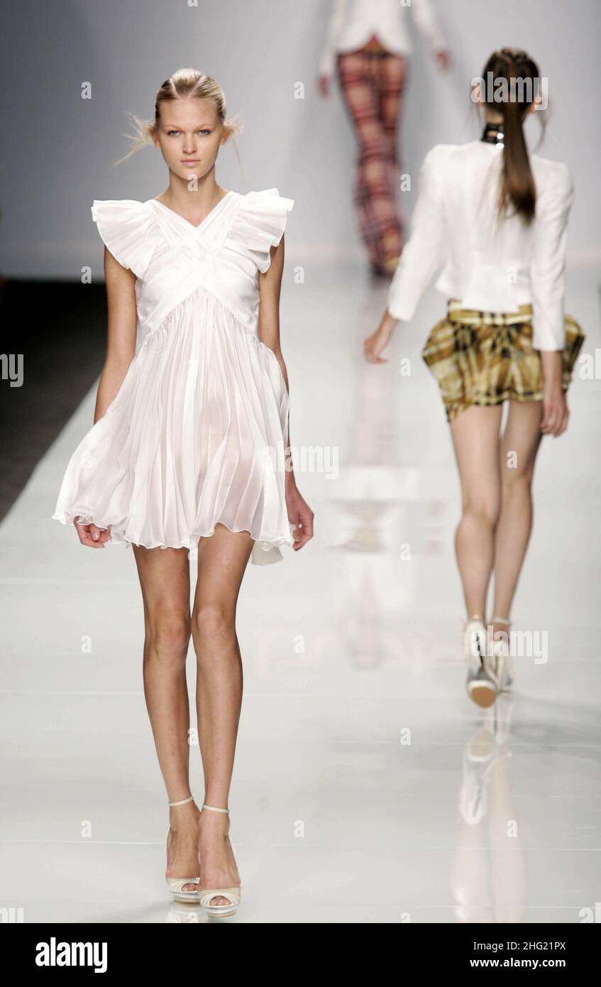 Byblos milan spring summer model hi-res stock photography and images ...