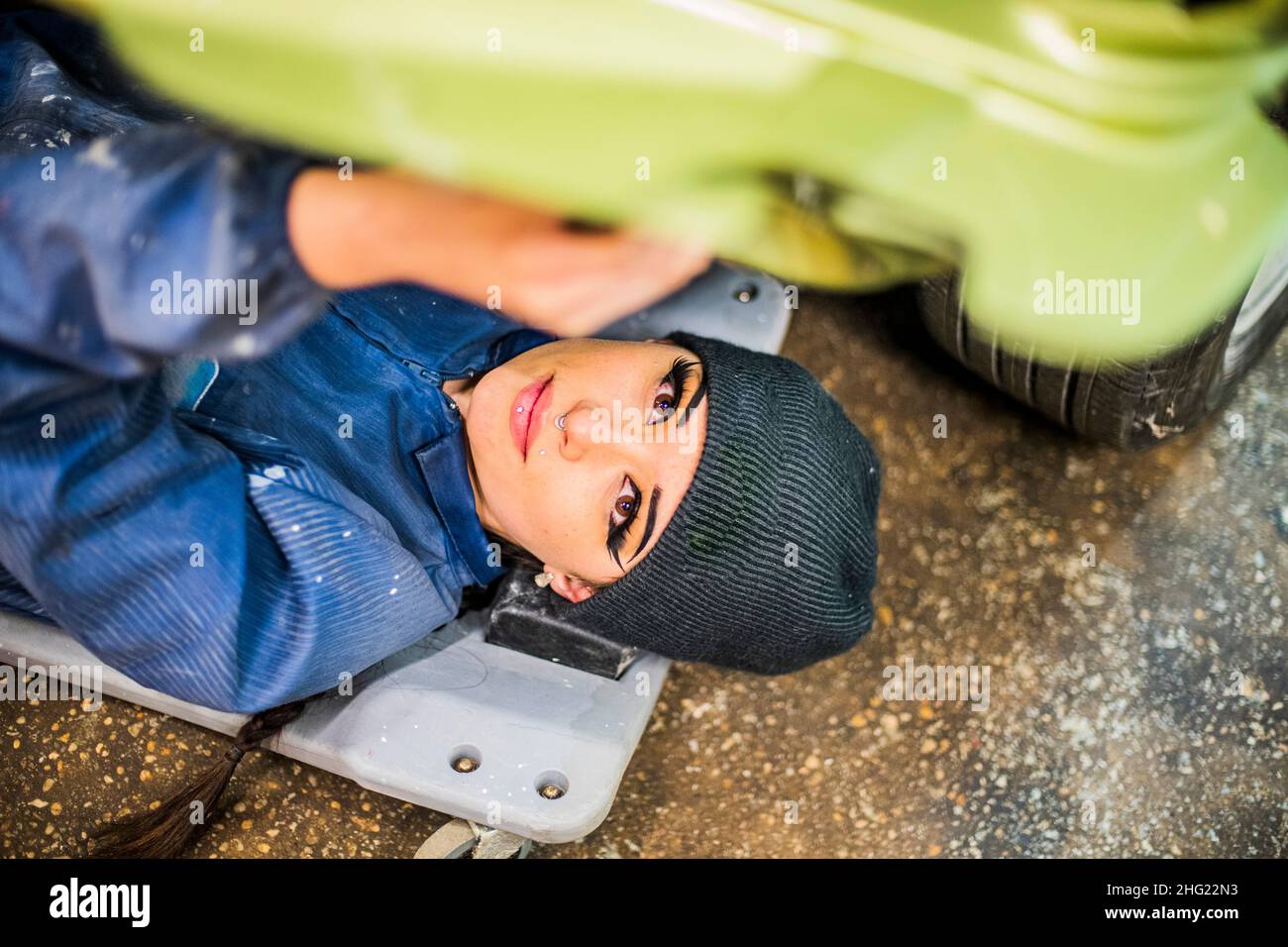 Female mechanic under car hi-res stock photography and images - Alamy