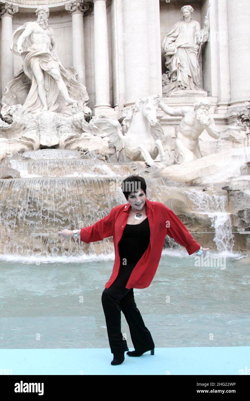 Liza Minnelli launches her live tour at the Trevi Fountain, Rome, Italy ...