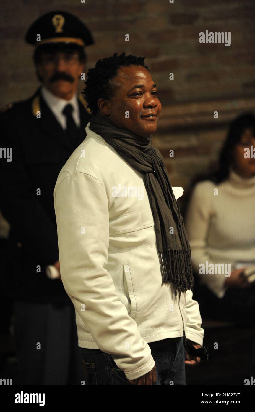 Patrick Lumumba during the trial for the murder of English student ...