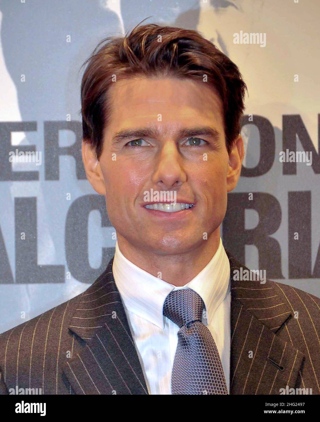 Tom cruise headshot hi-res stock photography and images - Alamy