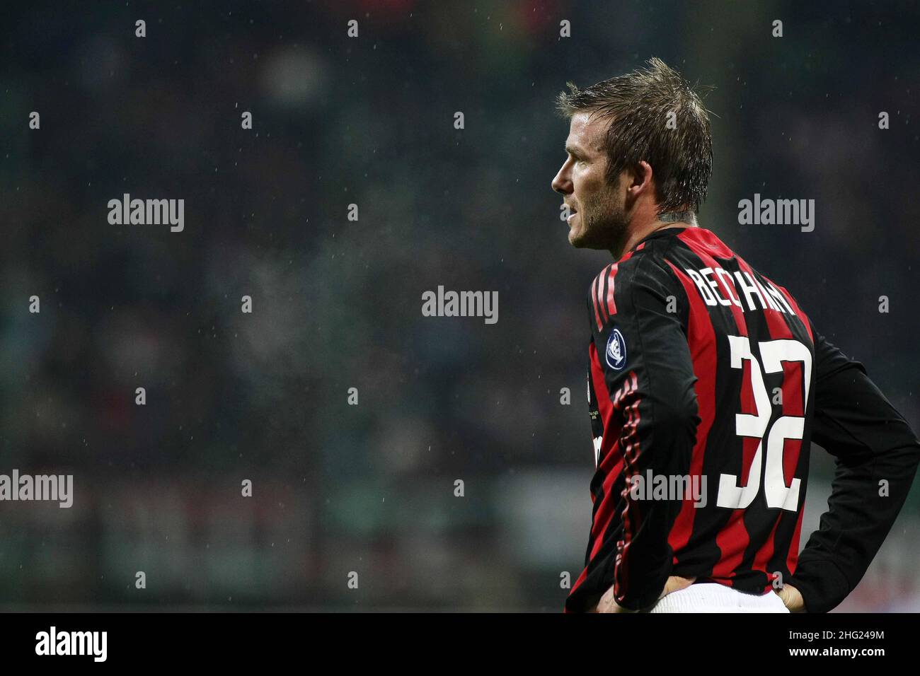 David Beckham playing for AC Milan Stock Photo - Alamy