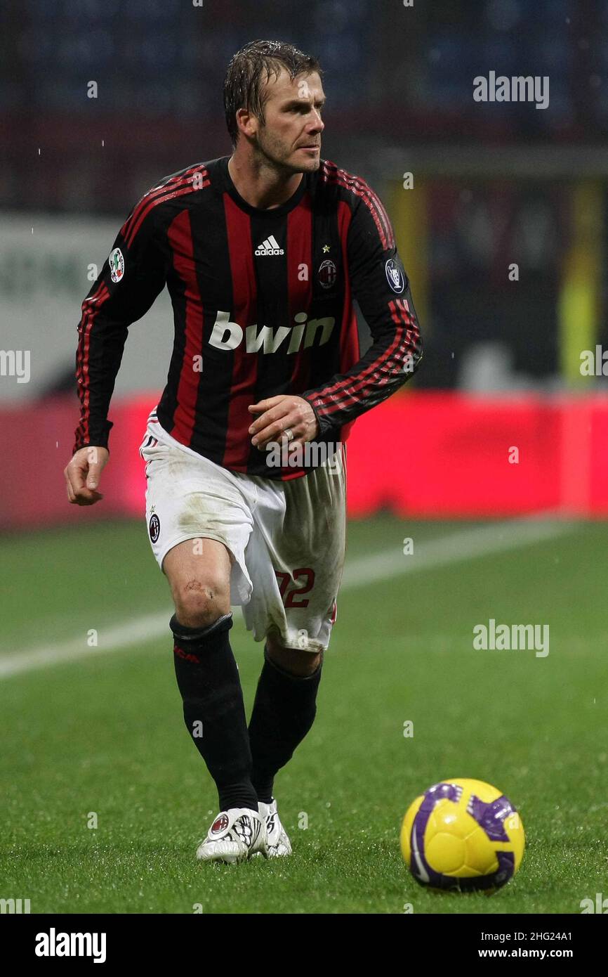 David Beckham playing for AC Milan Stock Photo - Alamy
