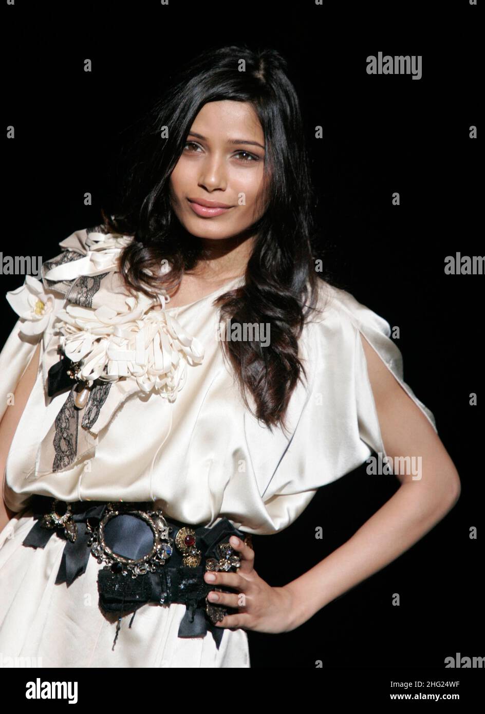 Dolce gabbana milan fashion week 2009 hi-res stock photography and ...