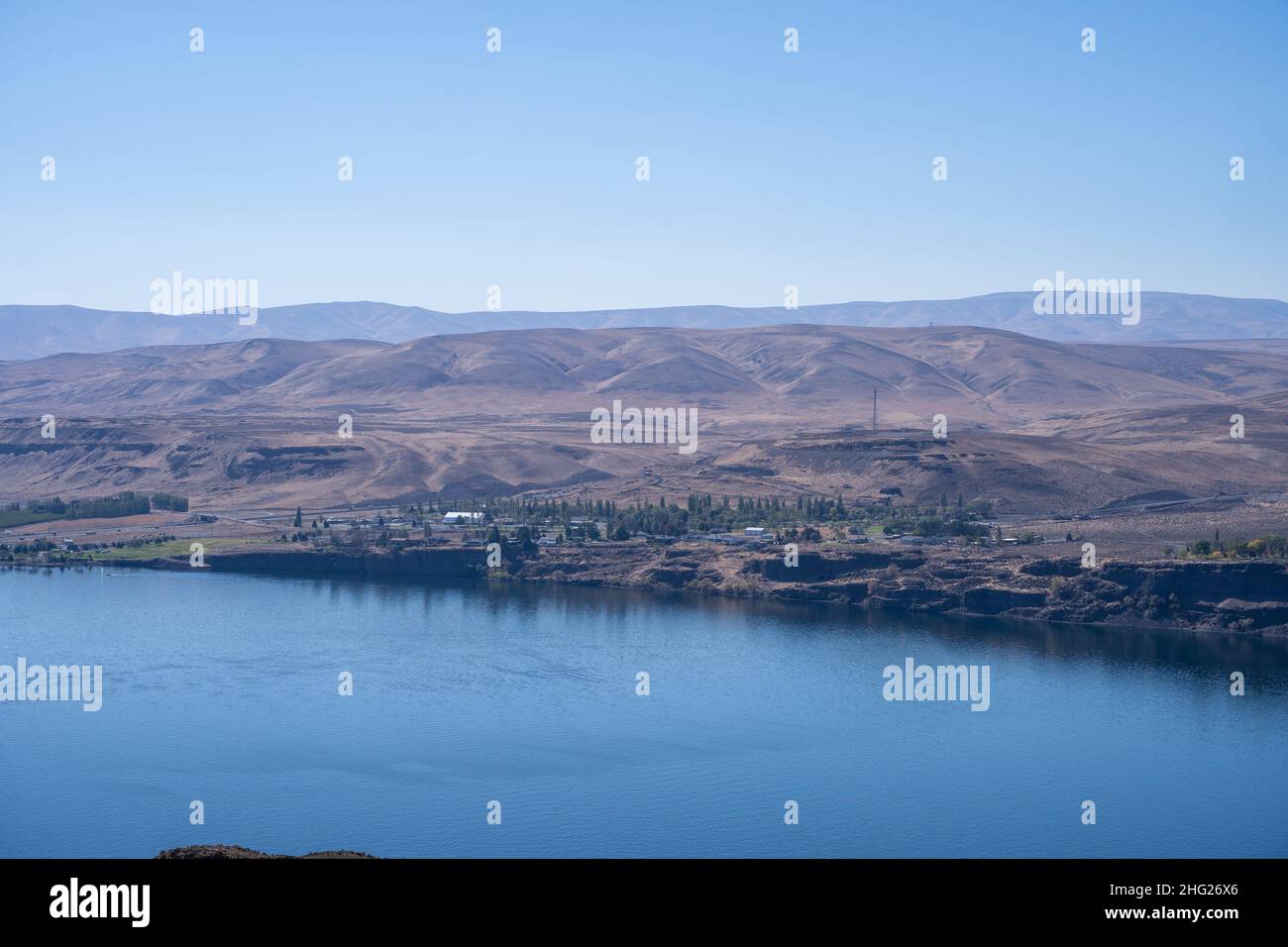 Columbia River is the largest river in the Pacific Northwest region of ...