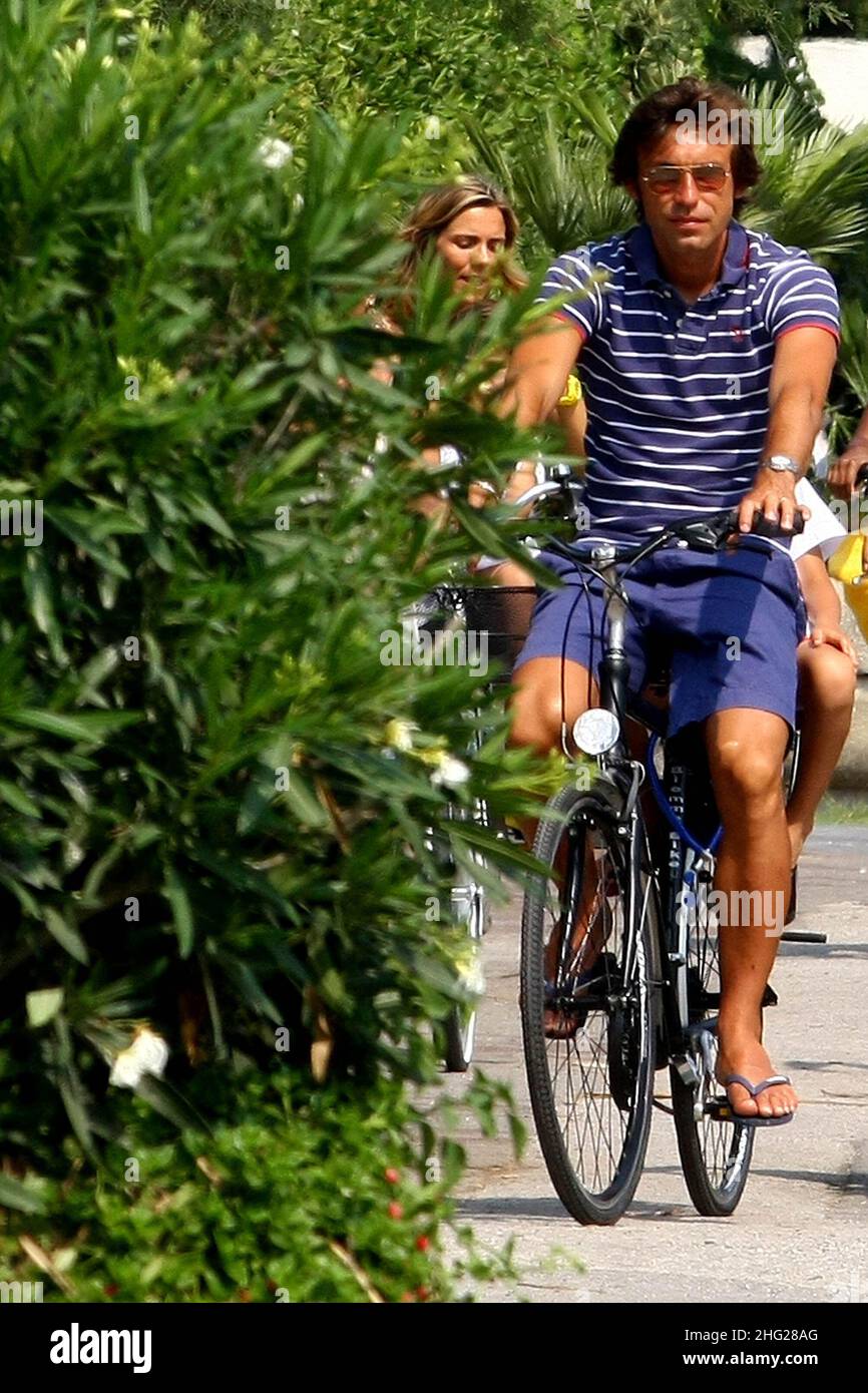 Andrea Pirlo with son Nicolo on Holiday, Forte Dei Marmi, Italy Stock ...