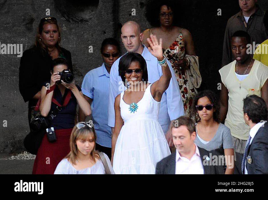 Michelle Obama visit the Colossem in Rome, Italy Stock Photo - Alamy