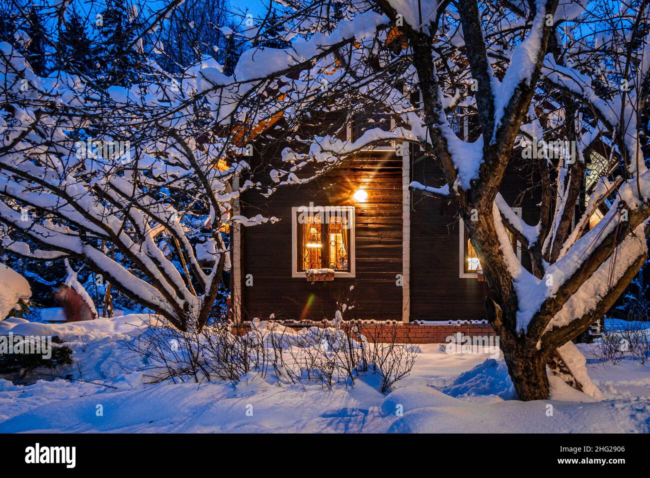 Russia, Moscow Region. Russian dacha in winter Stock Photo - Alamy