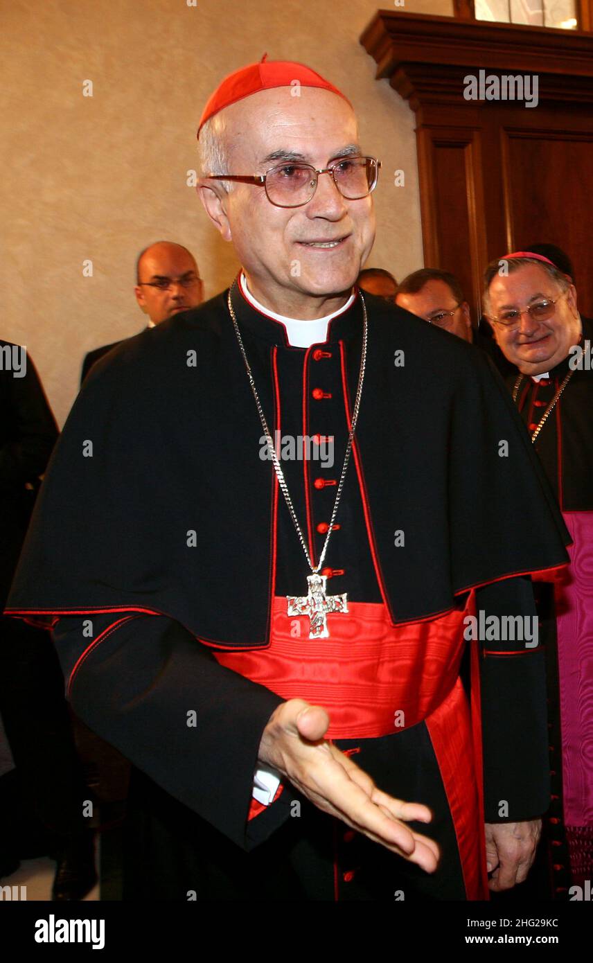 Cardinal tarcisio bertone hi-res stock photography and images - Alamy