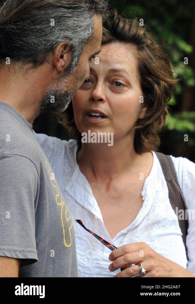 Greta scacchi hi-res stock photography and images - Alamy