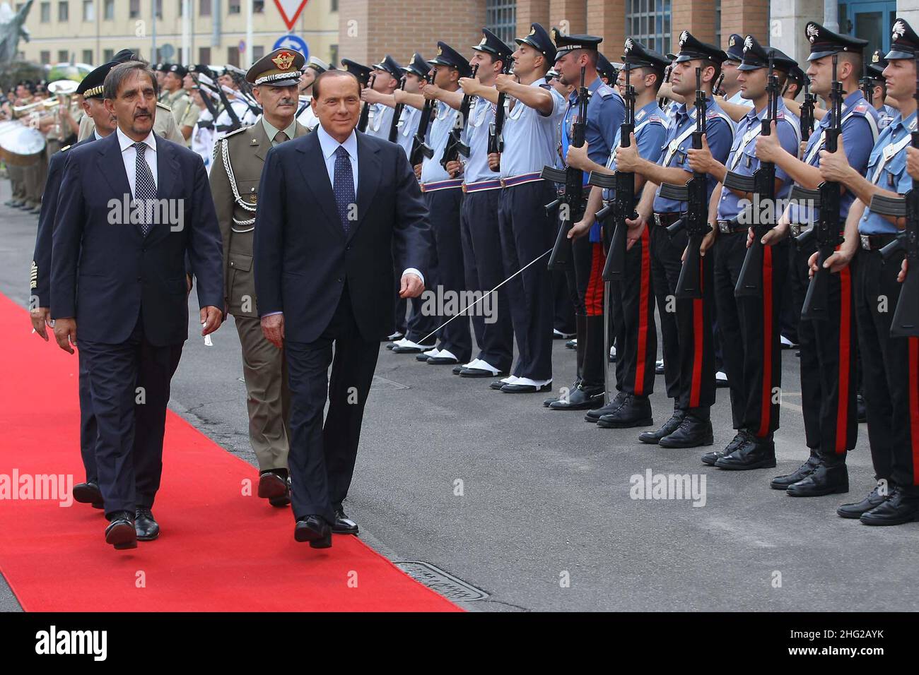 Prime Minister Silvio Berlusconi visits the COI, Operative Interforce ...