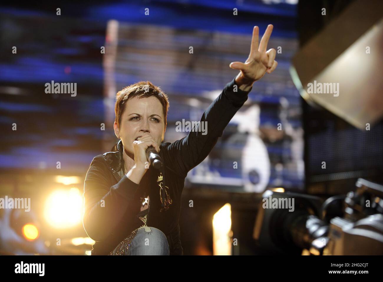 Dolores O'Riordan at the Coca-Cola Live@MTV The Summer Song Concert in ...