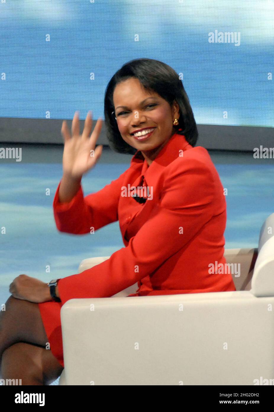 Condoleezza Rice makes a guest appearance on the italian talk show "Che ...