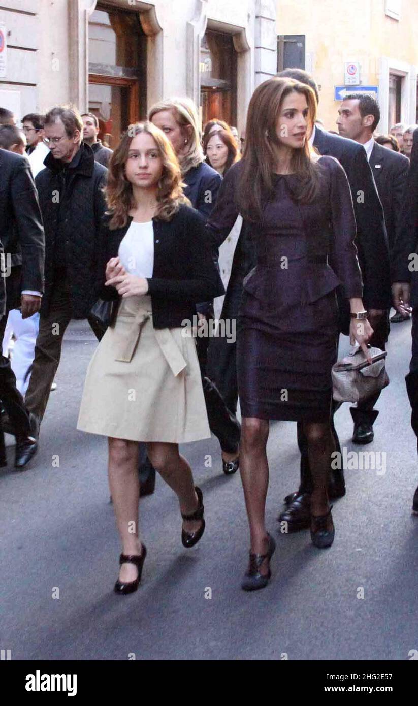 Queen Rania of Jordan and Princess Iman are seen out shopping in ...