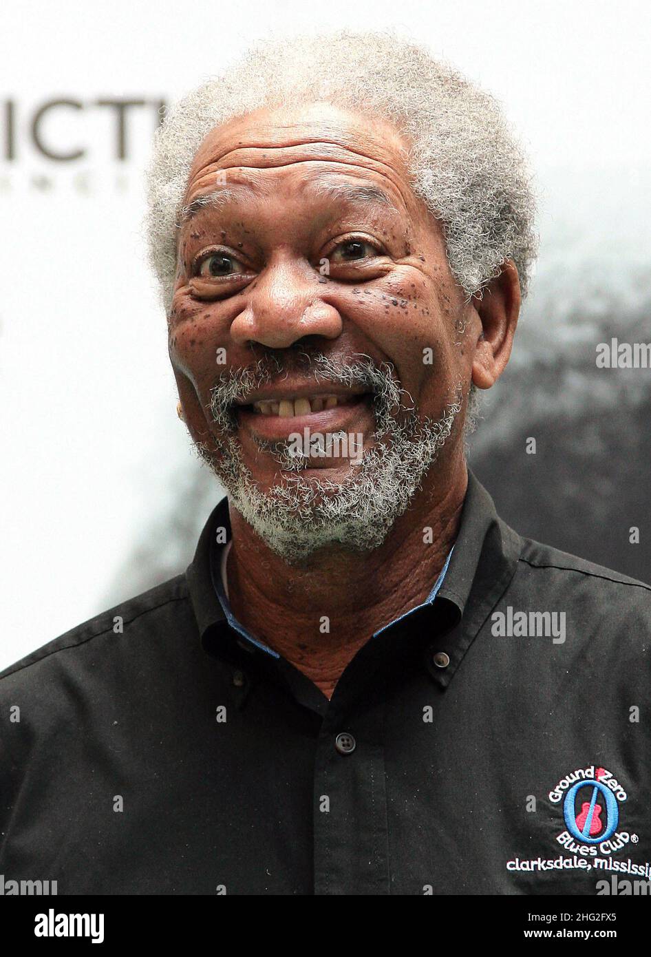 Morgan Freeman poses during a photocall for Invictus in Rome, Italy ...