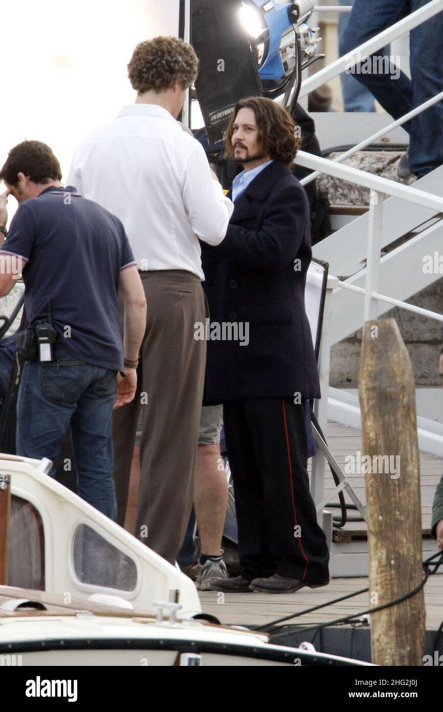 Johnny Depp pictured on set whilst filming for the movie 'The Tourist ...