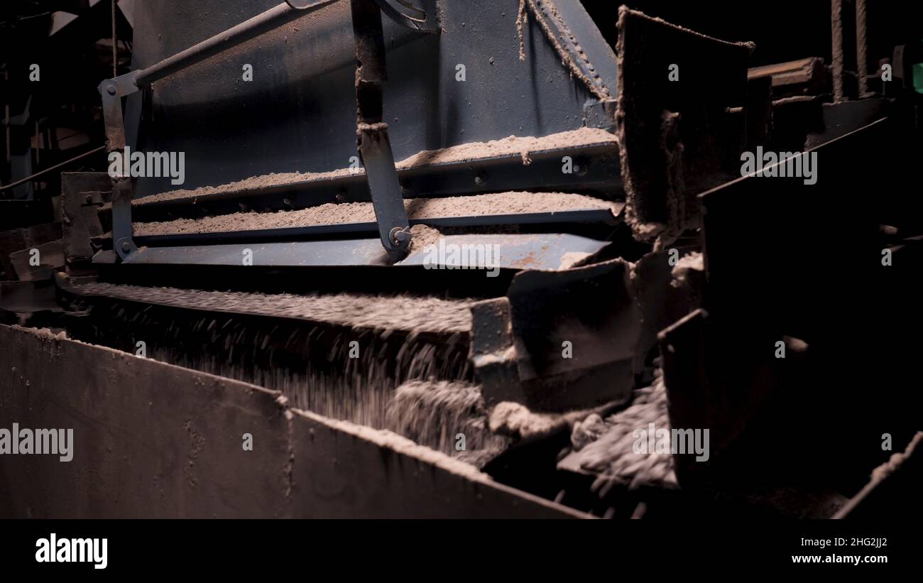 Gravel separator hi-res stock photography and images - Alamy