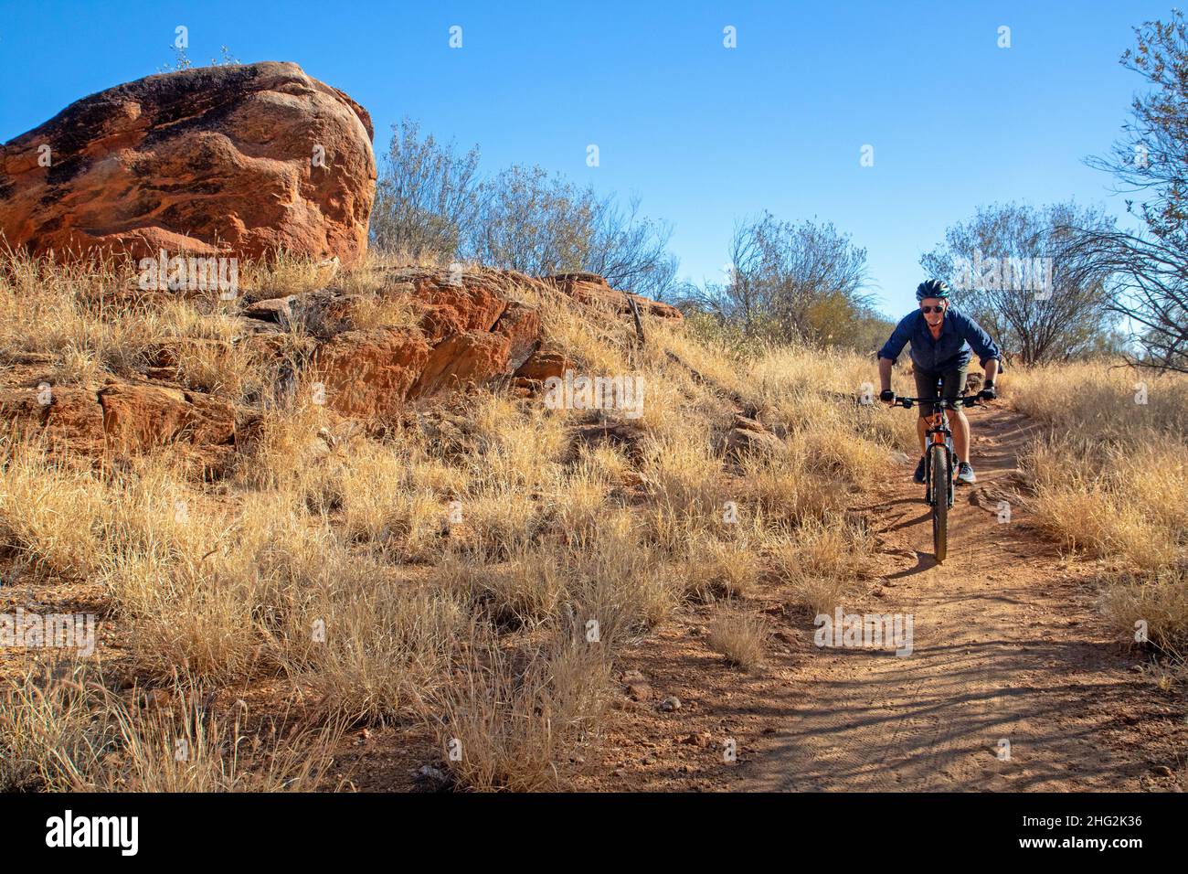 Mountain biking on the Alice Springs trail network Stock Photo - Alamy