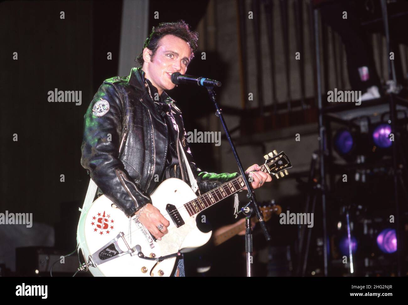 Adam ant 1985 hi-res stock photography and images - Alamy