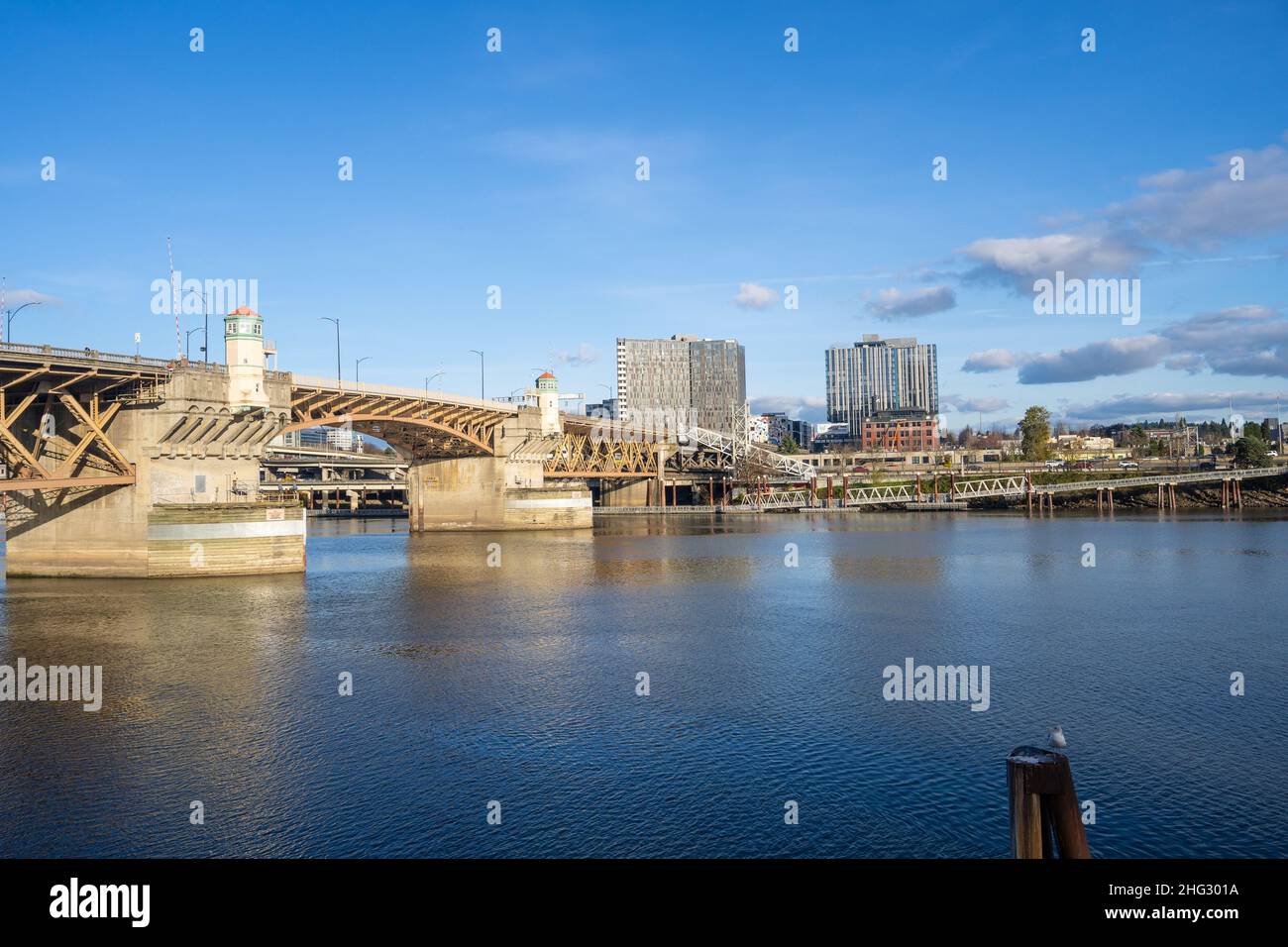 Governor Tom McCall Waterfront Park is park located in downtown ...