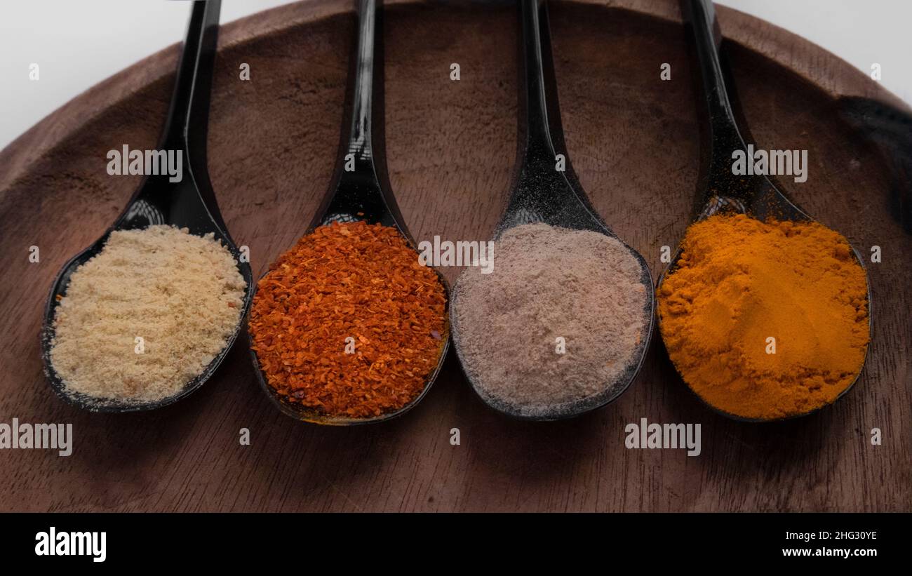 Grounded pepper hi-res stock photography and images - Alamy