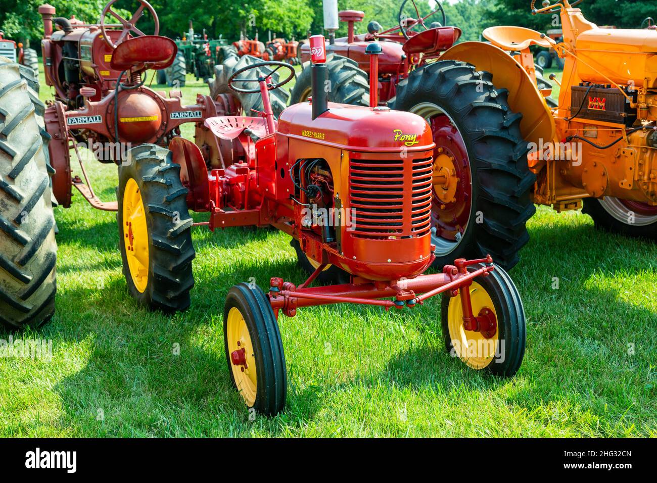 Red massey harris pony tractor hi-res stock photography and images - Alamy