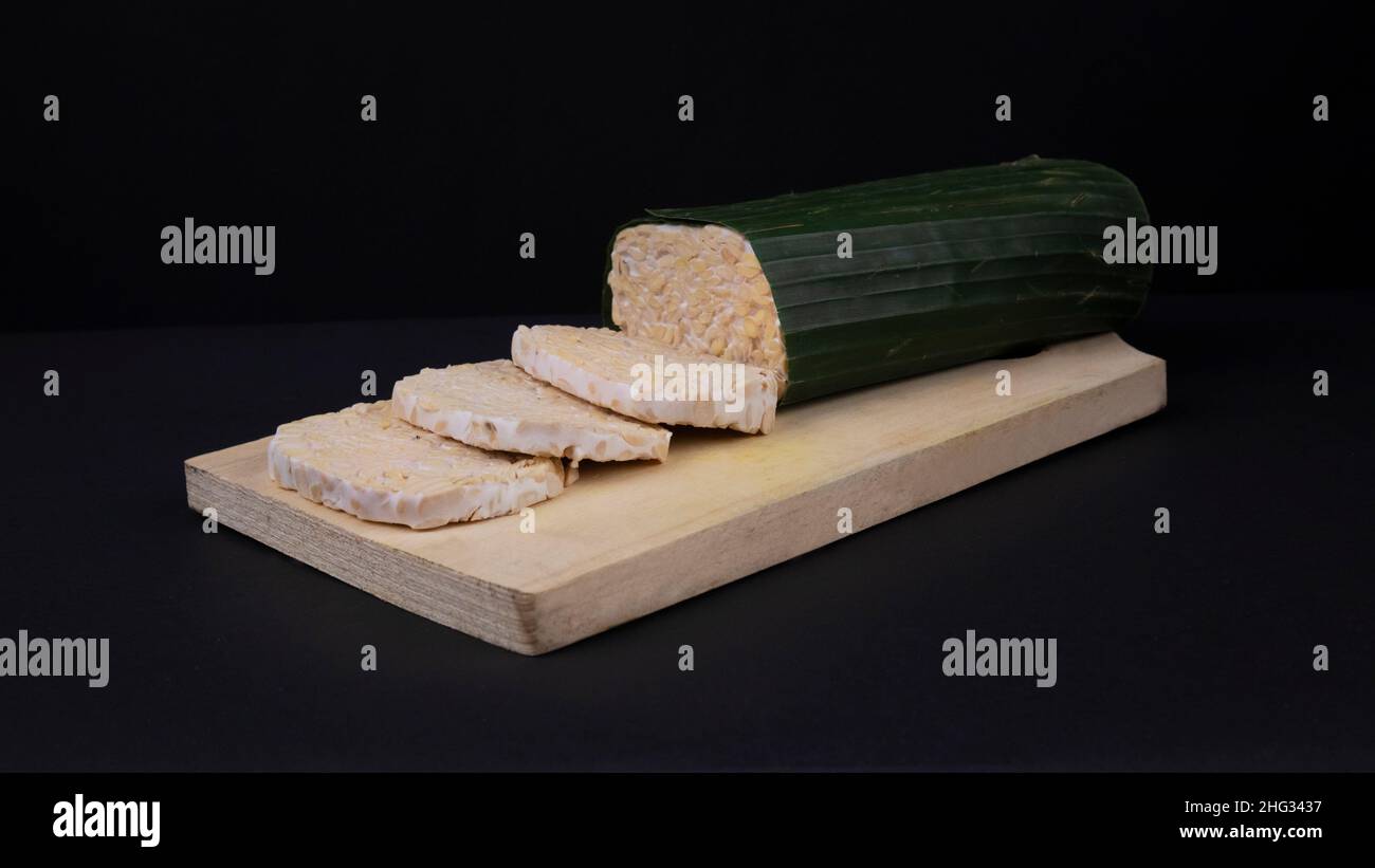 Tempeh on board hi-res stock photography and images - Alamy