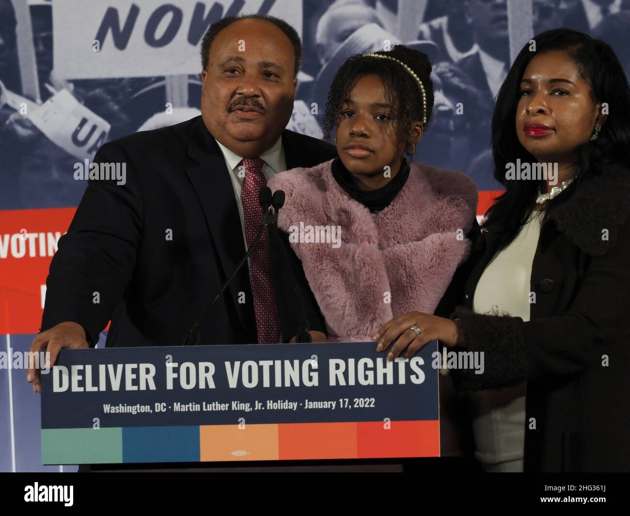 Muriel bowser and john lewis hi-res stock photography and images - Alamy