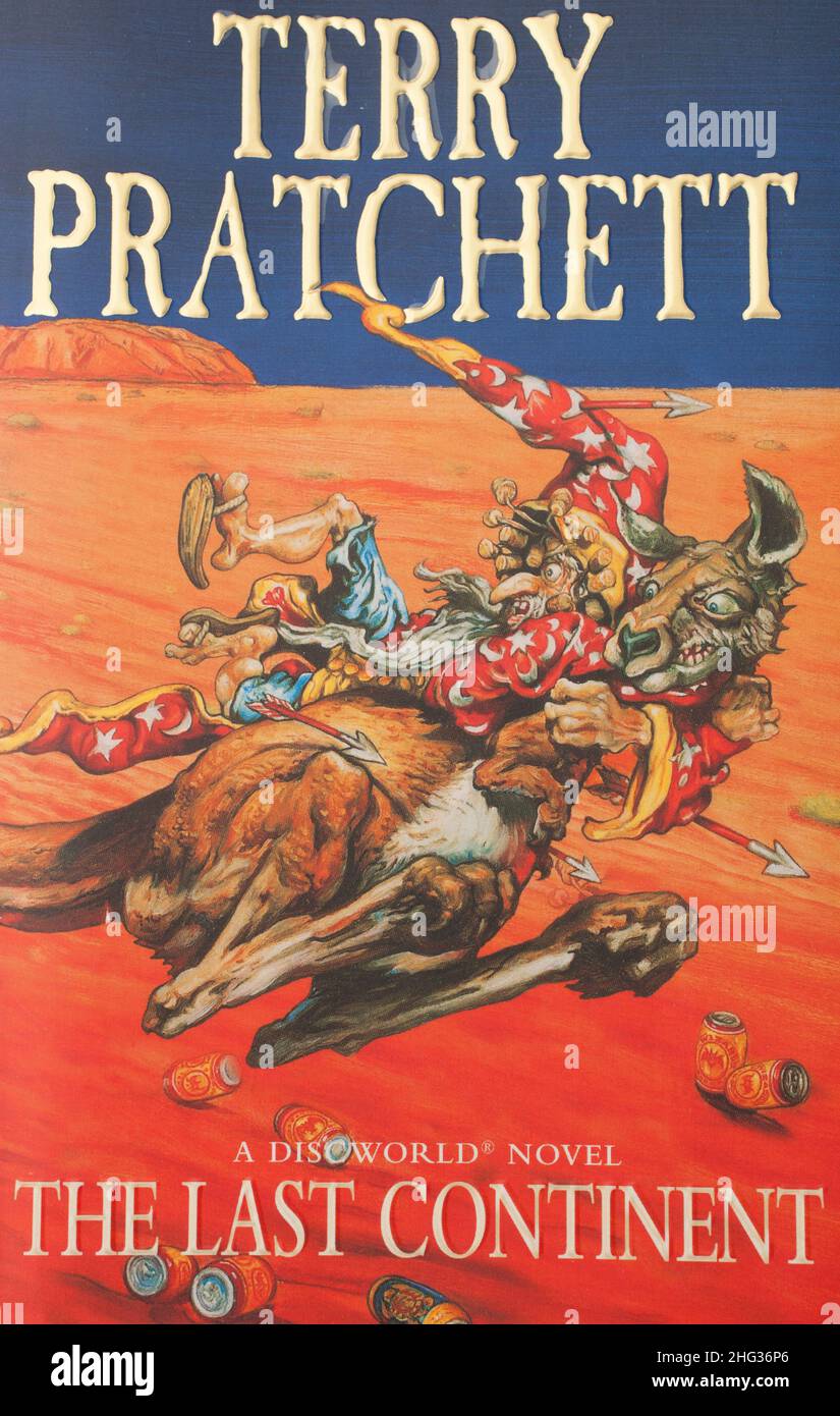 Terry pratchett cover hi-res stock photography and images - Alamy