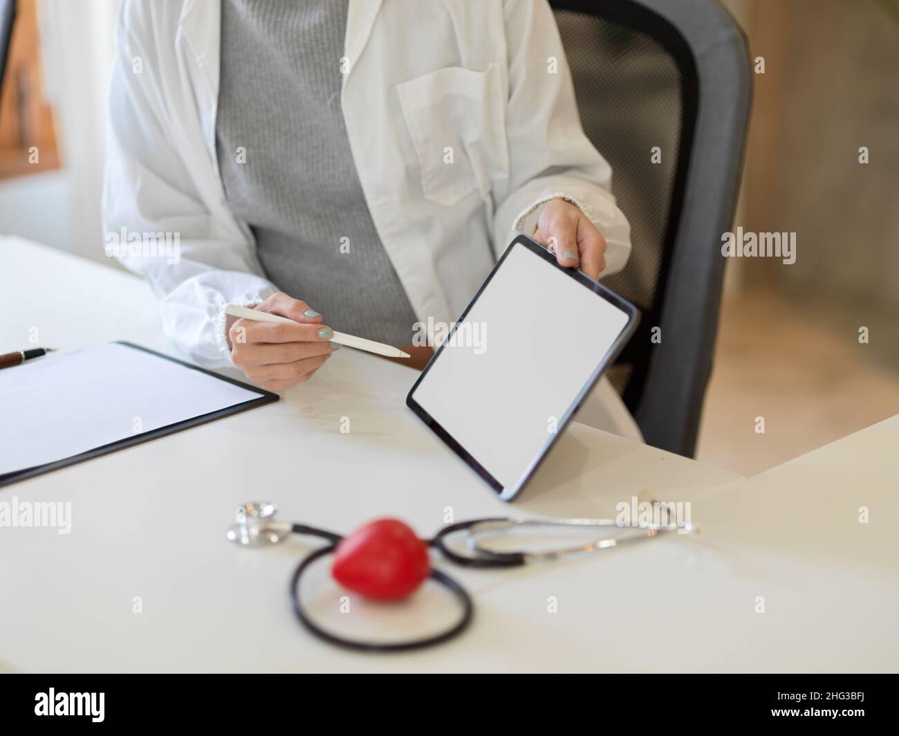 Close-up image, Female doctor or physician showing the treatment result ...