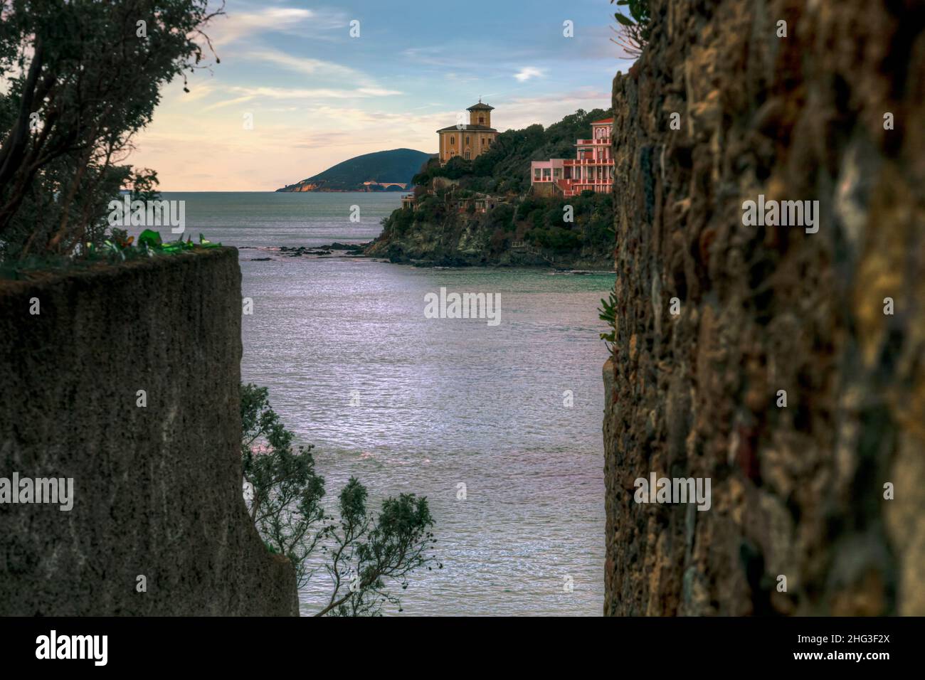 Quercetano bay hi-res stock photography and images - Alamy