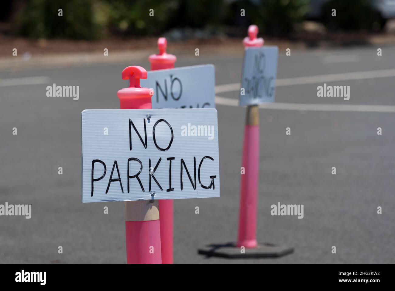 Plastic Parking Signs Logo