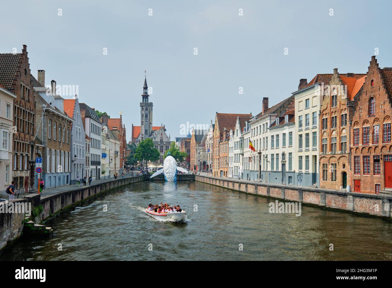 Tourist boat in canal. Brugge Bruges, Belgium Stock Photo - Alamy