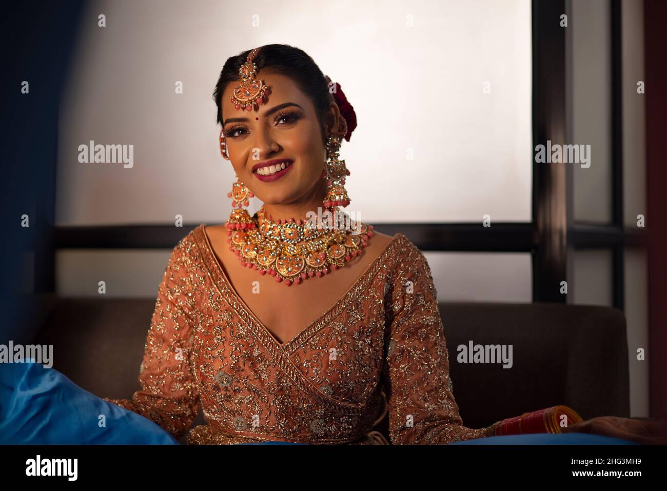 Beautiful indian bride in traditional hi-res stock photography and ...