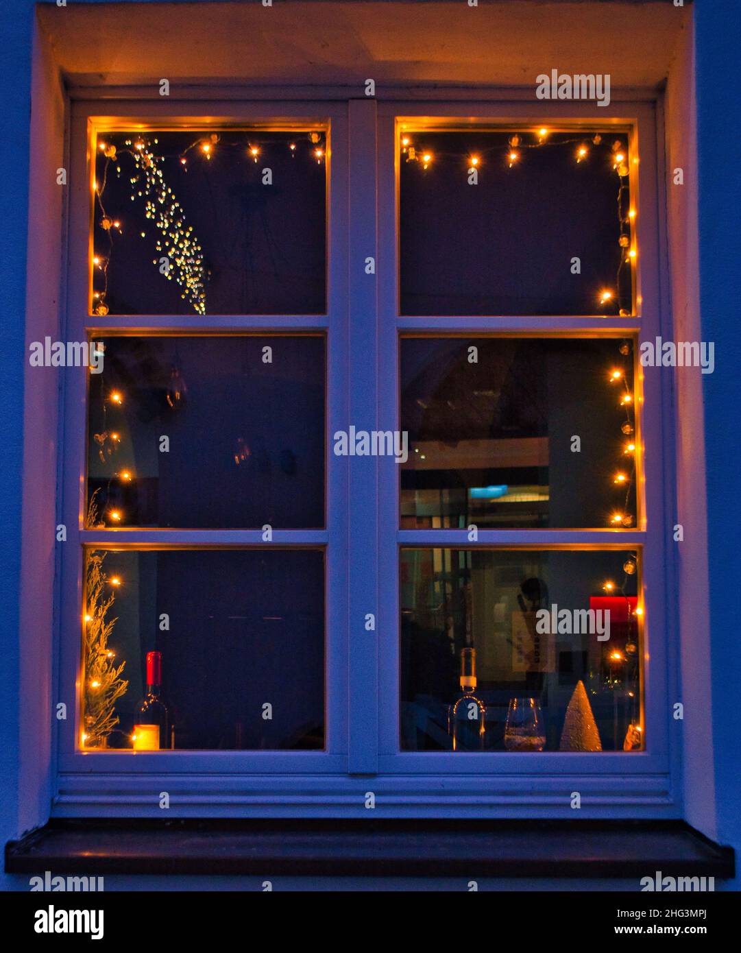 Residential home windows from inside hi-res stock photography and ...