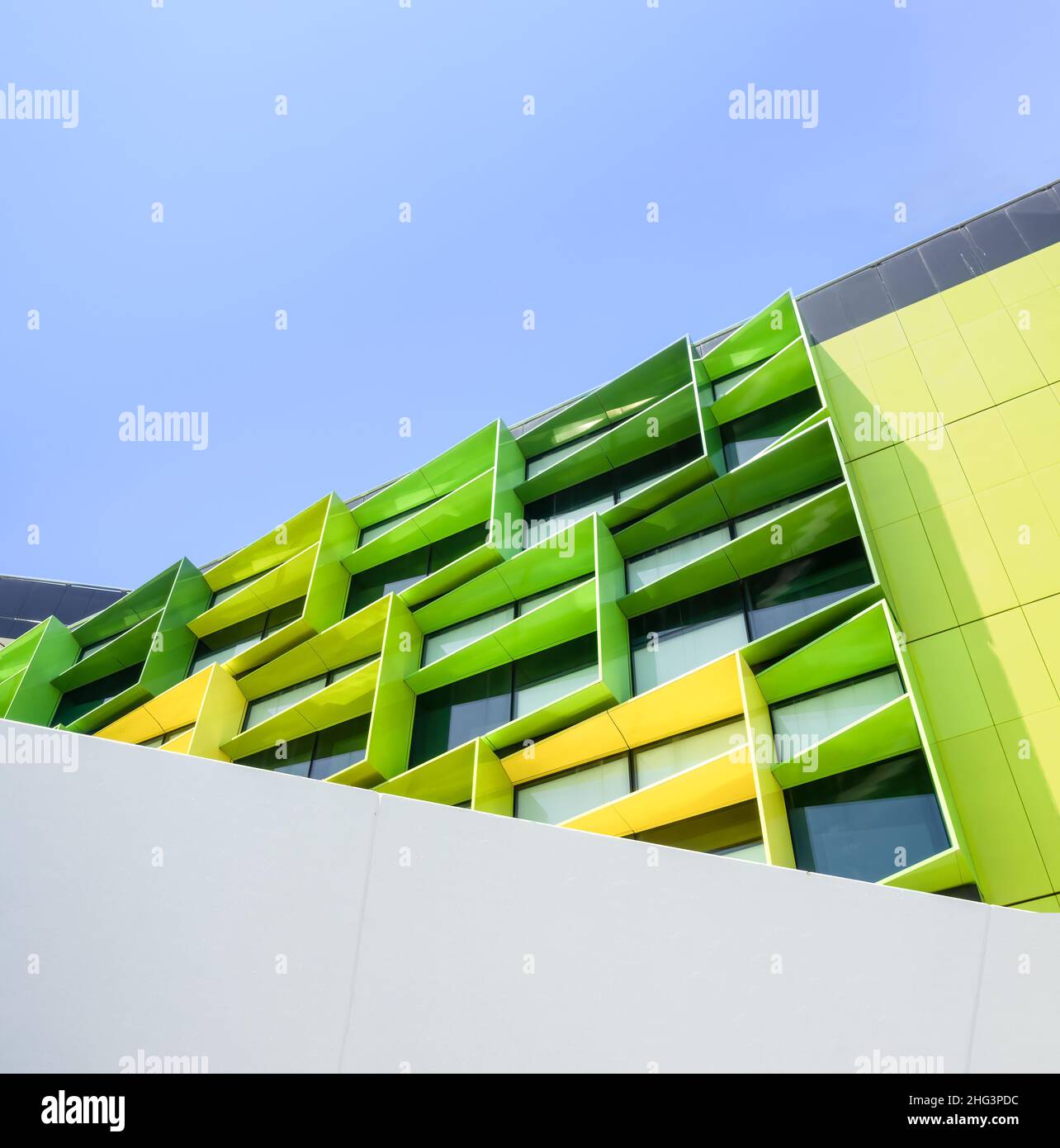 Perth, Australia - Children's Hospital with colourful cladding by JCY ...
