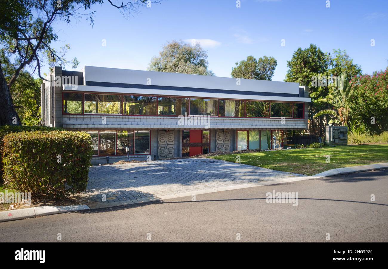 Perth, Australia - Iwanoff House by Iwan Iwanoff exterior from street ...
