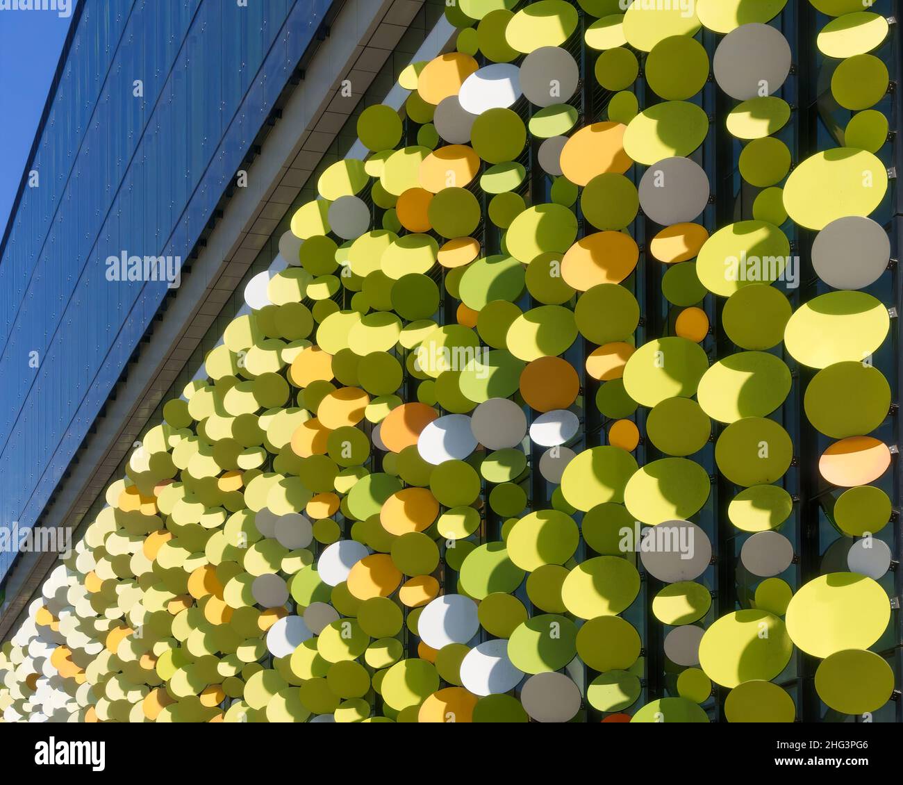 Perth, Australia - Children's Hospital with colourful cladding by JCY ...