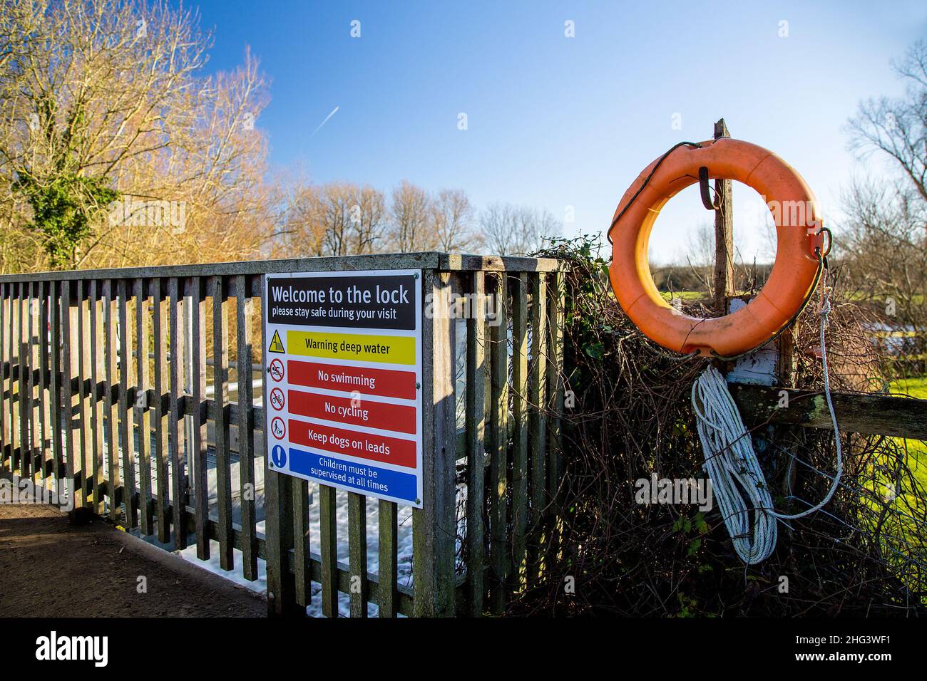 Buscot lock hi-res stock photography and images - Alamy