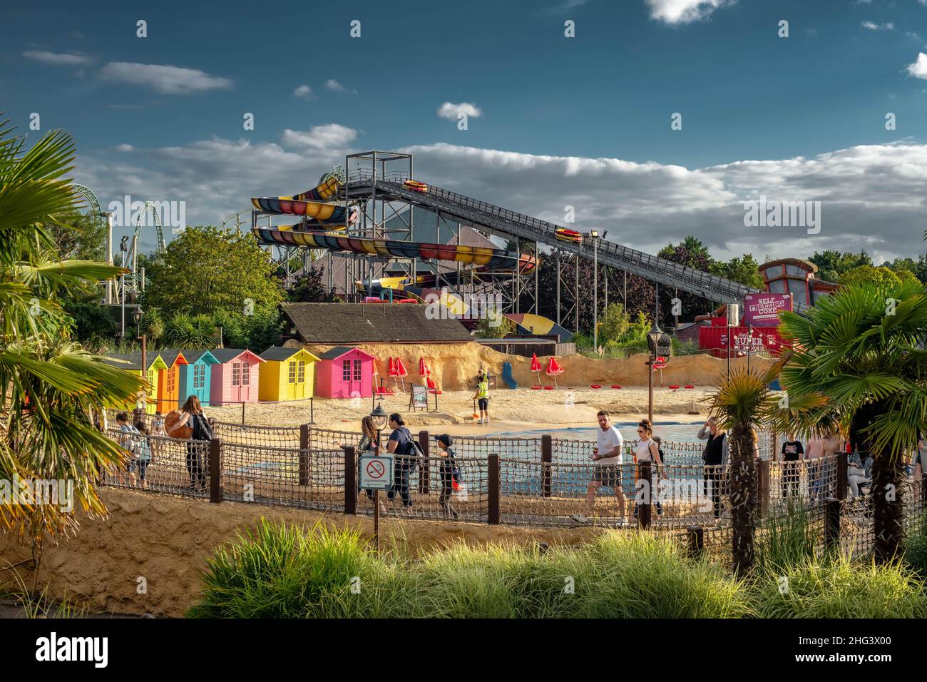 The Swarm and Saw The Ride (from the Movie) at Thorpe Park Theme Park ...