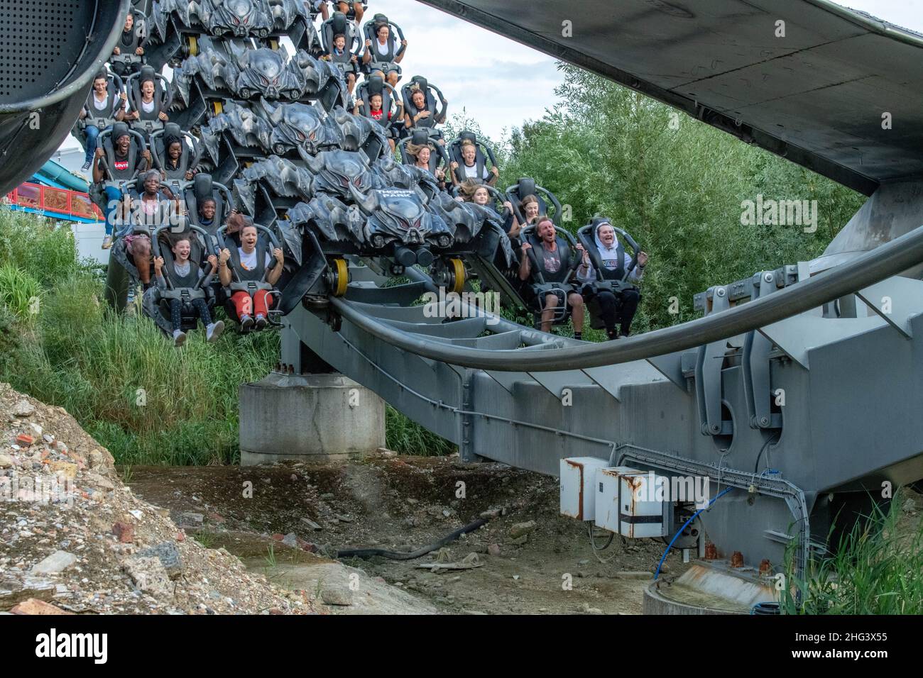 The Swarm and Saw The Ride (from the Movie) at Thorpe Park Theme Park ...