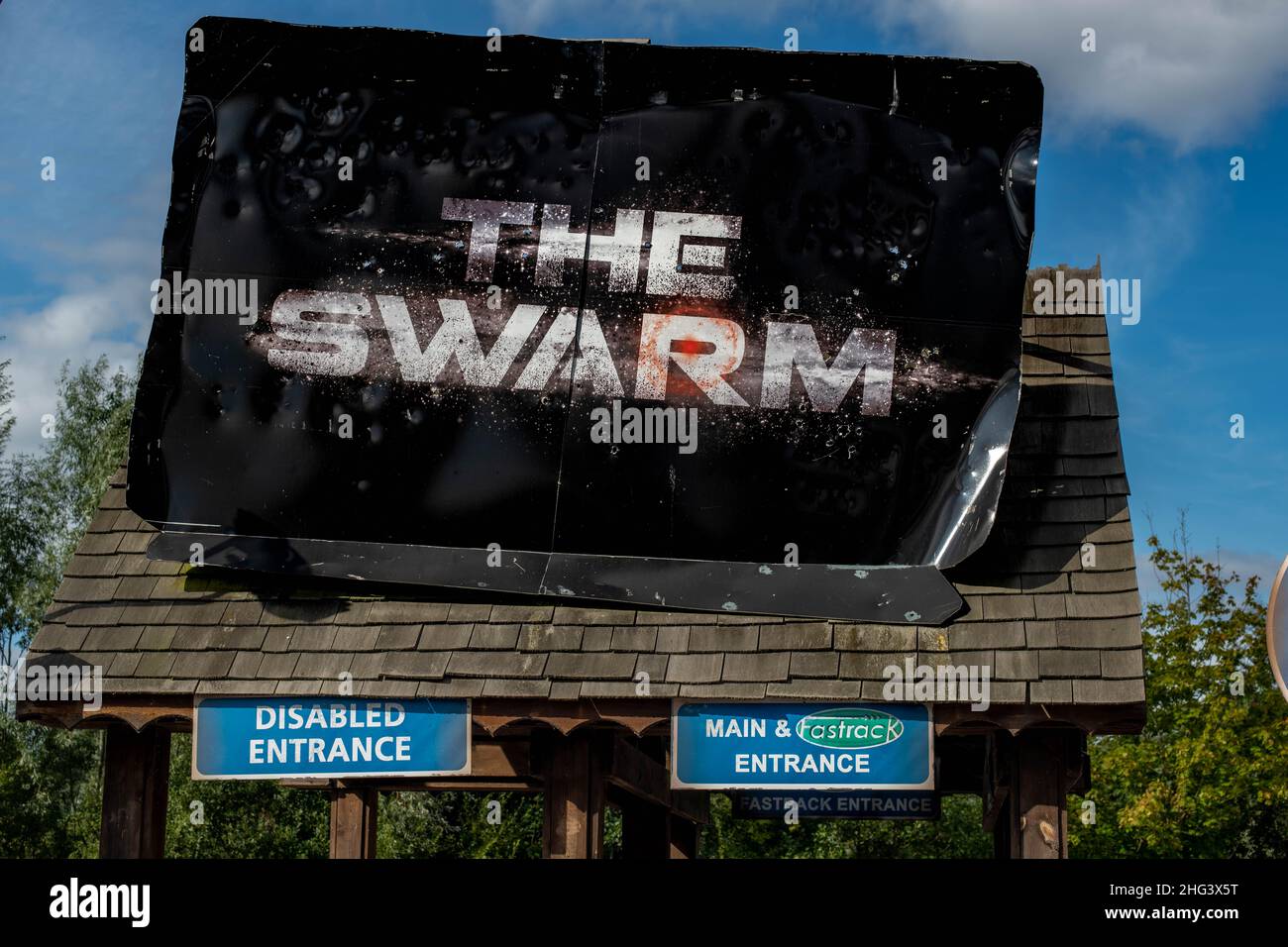 The Swarm and Saw The Ride (from the Movie) at Thorpe Park Theme Park ...