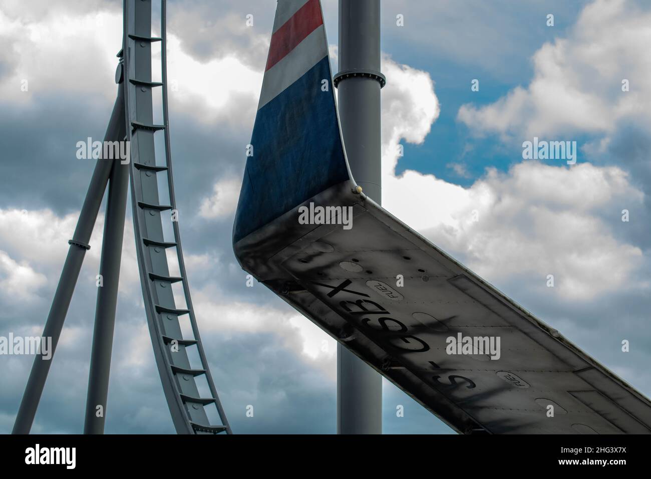 The Swarm and Saw The Ride (from the Movie) at Thorpe Park Theme Park ...